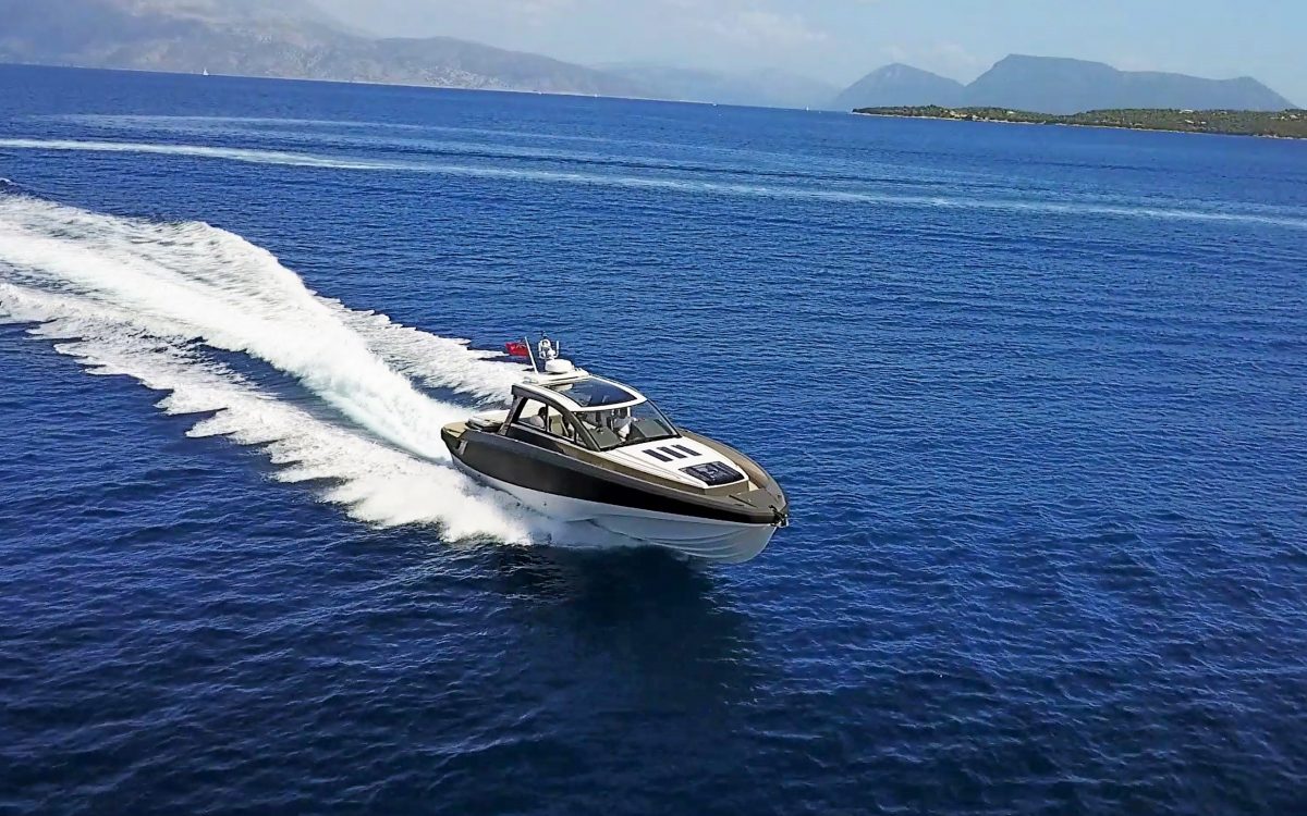 Bladerunner 45GT - Leisure Powercraft - ICE Marine